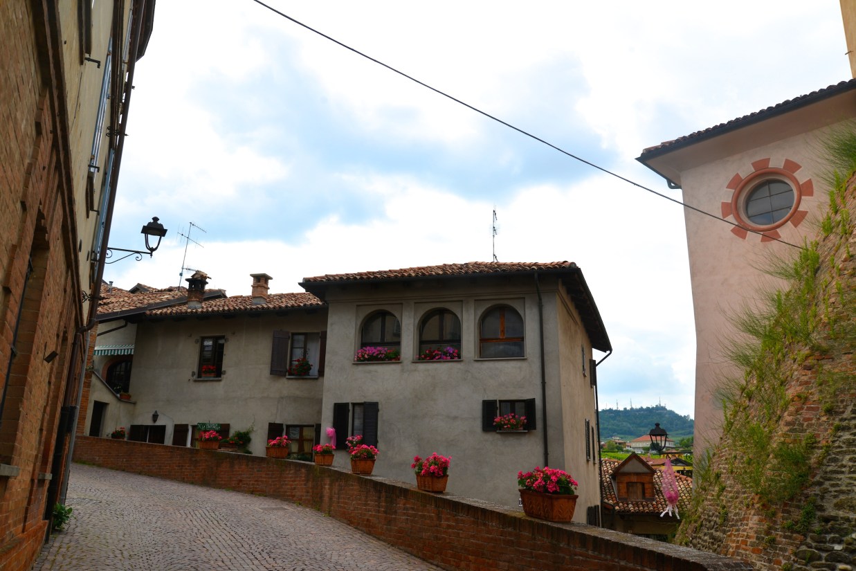 Exploring the Northern Italian Countryside | Lily Runs the World